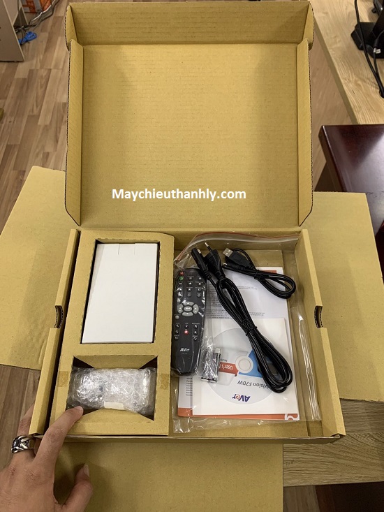 Máy chiếu vật thể Avervision F50-8M bán lẻ, dự án, đại lý tại VN